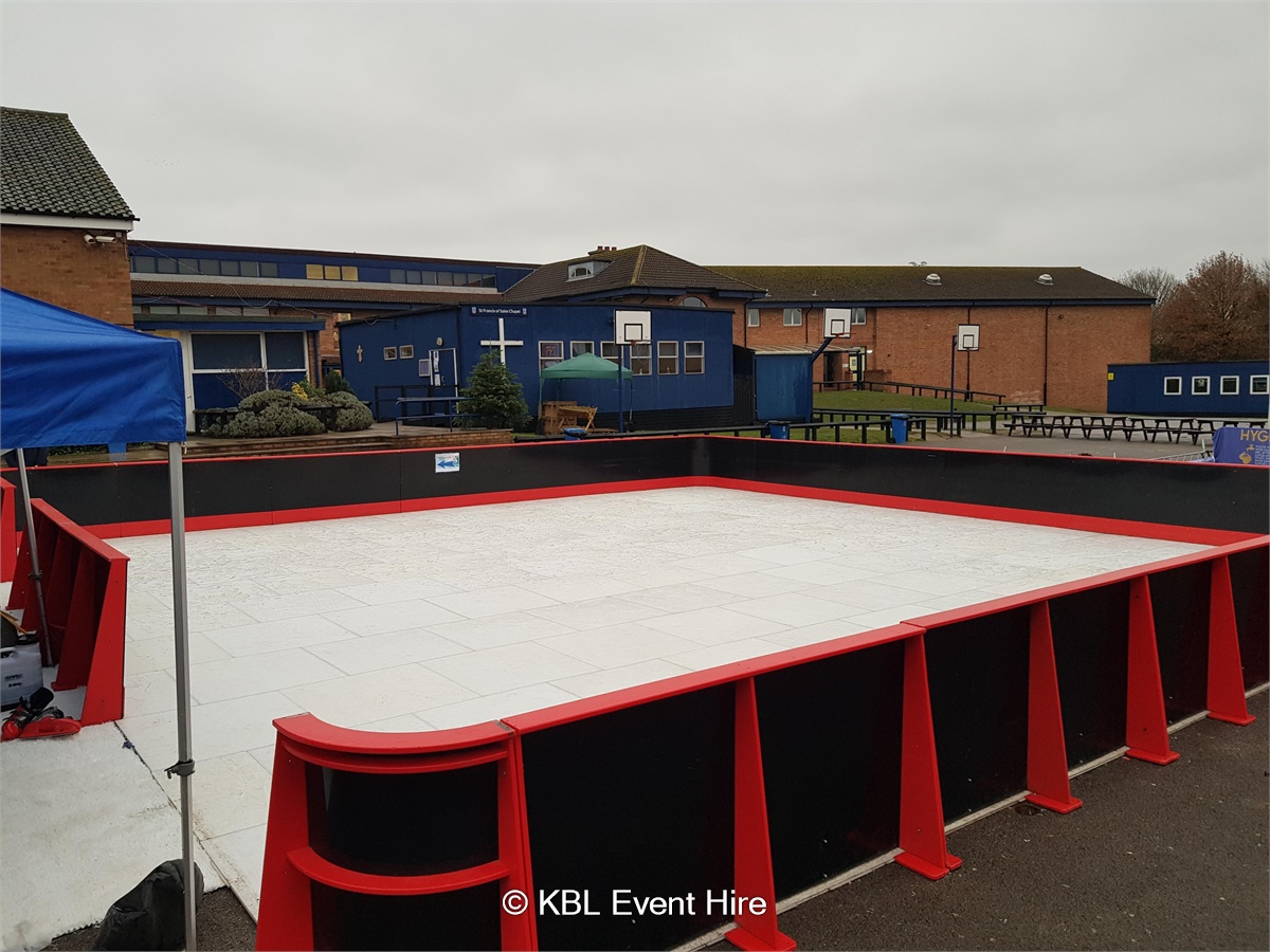 Mobile Roller Skating Rinks - Option to add music and lights - Bouncy ...